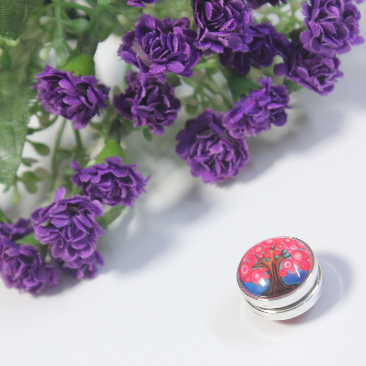 Magnetic Pins – The Stole Shop